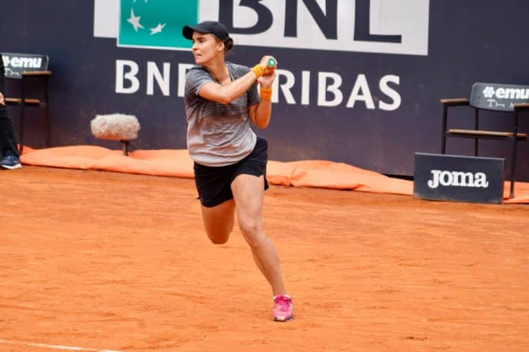 WTA Roma: Kalinina continua a sognare, è in finale. Niente stretta di ...