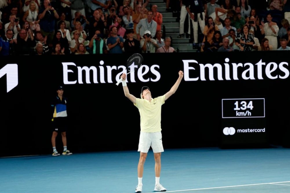 Australian Open: Sinner ingiocabile, completato il back-to-back. Zverev ...