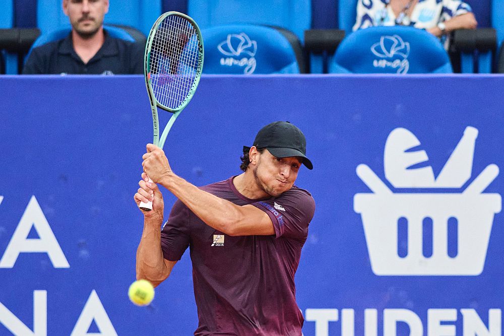 ATP Tokyo: si ferma Darderi, Brooksby rimonta nel tie-break e poi dilaga